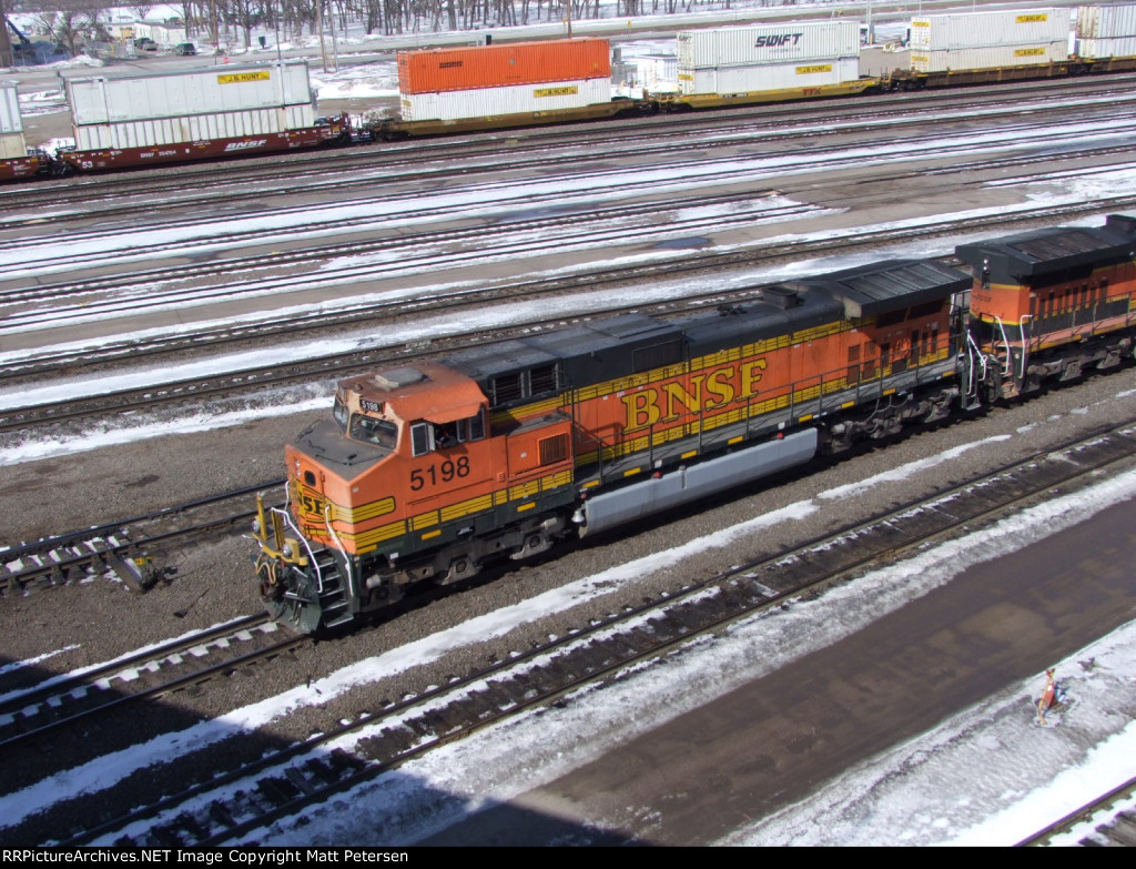 BNSF 5198